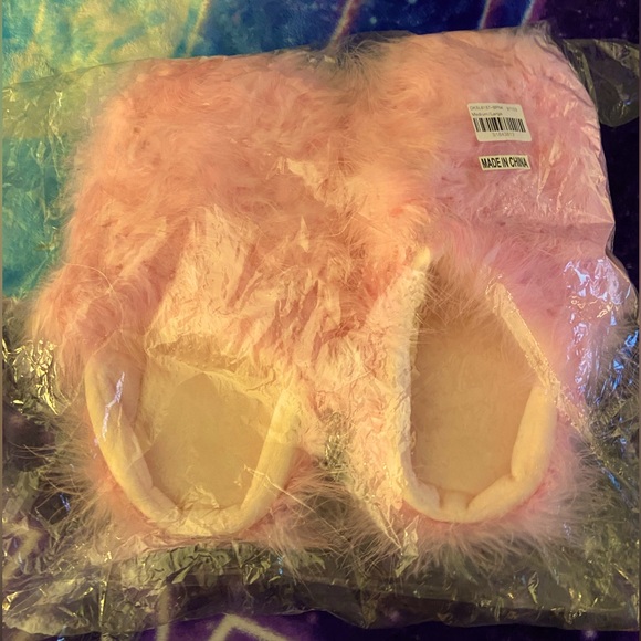 Dolls Kill | Shoes | Dolls Kill Pink Furry Slippers Bnibmlfoam Padding ...